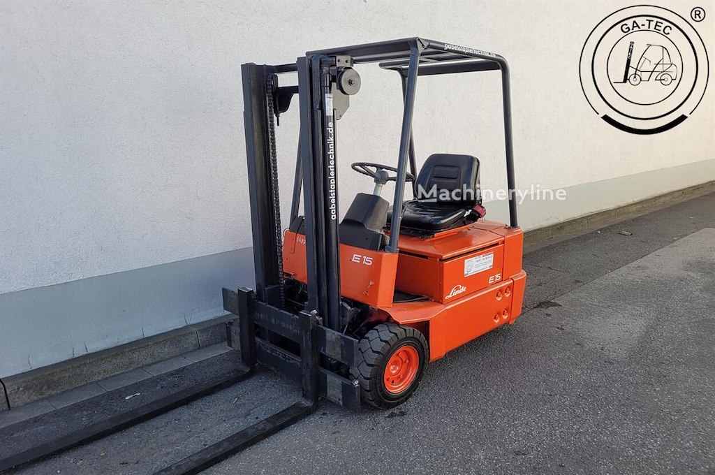 Linde E15 viljuškar na tri točka