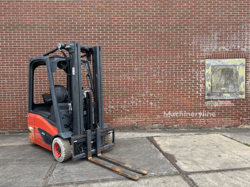 Linde E14-02 viljuškar na tri točka