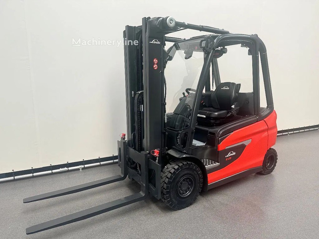 Novi Linde 1252 E 25 L-01 električni viljuškar