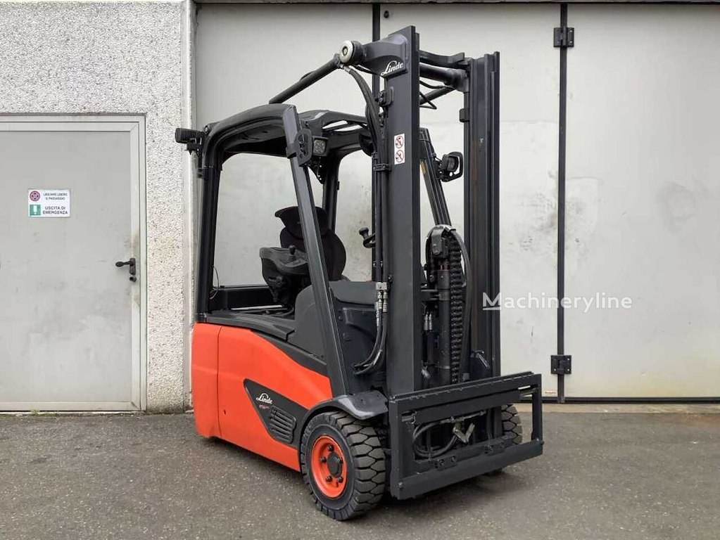 Linde E16-02 viljuškar na tri točka