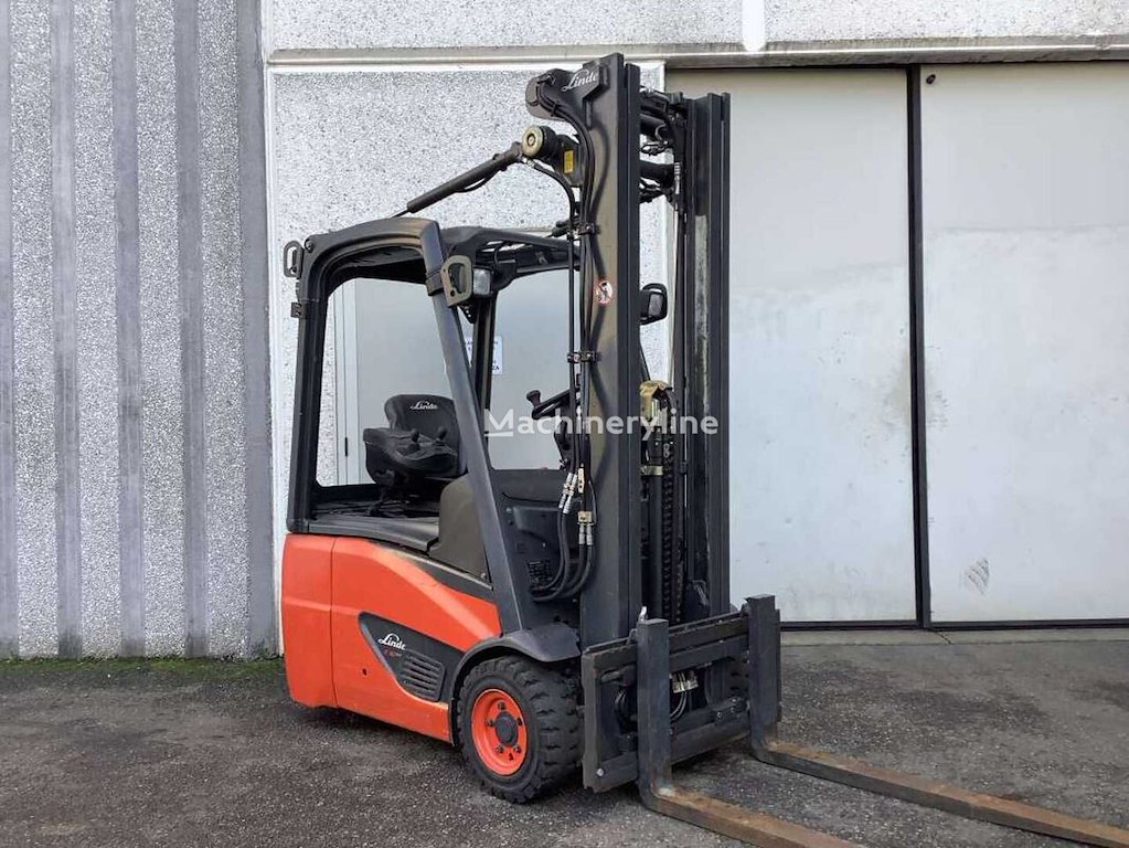 Linde E16C-02 viljuškar na tri točka