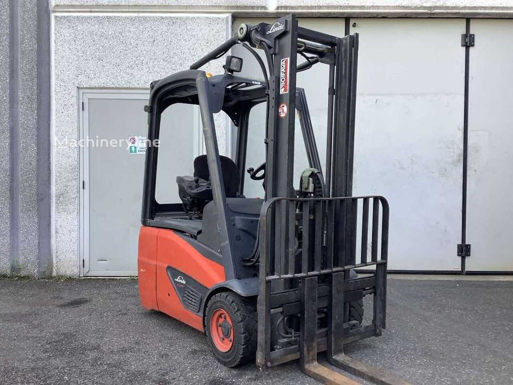 Linde E16C-02 viljuškar na tri točka