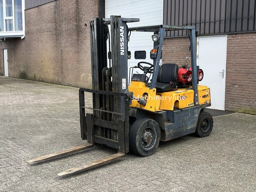 Nissan PJ02 Triplo mast / Freelift / Hefhoogte 470cm / 2 Ton / LPG / Go viljuškar na gas