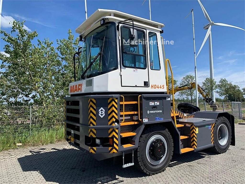 Mafi HD445 4x4 terminalni tegljač