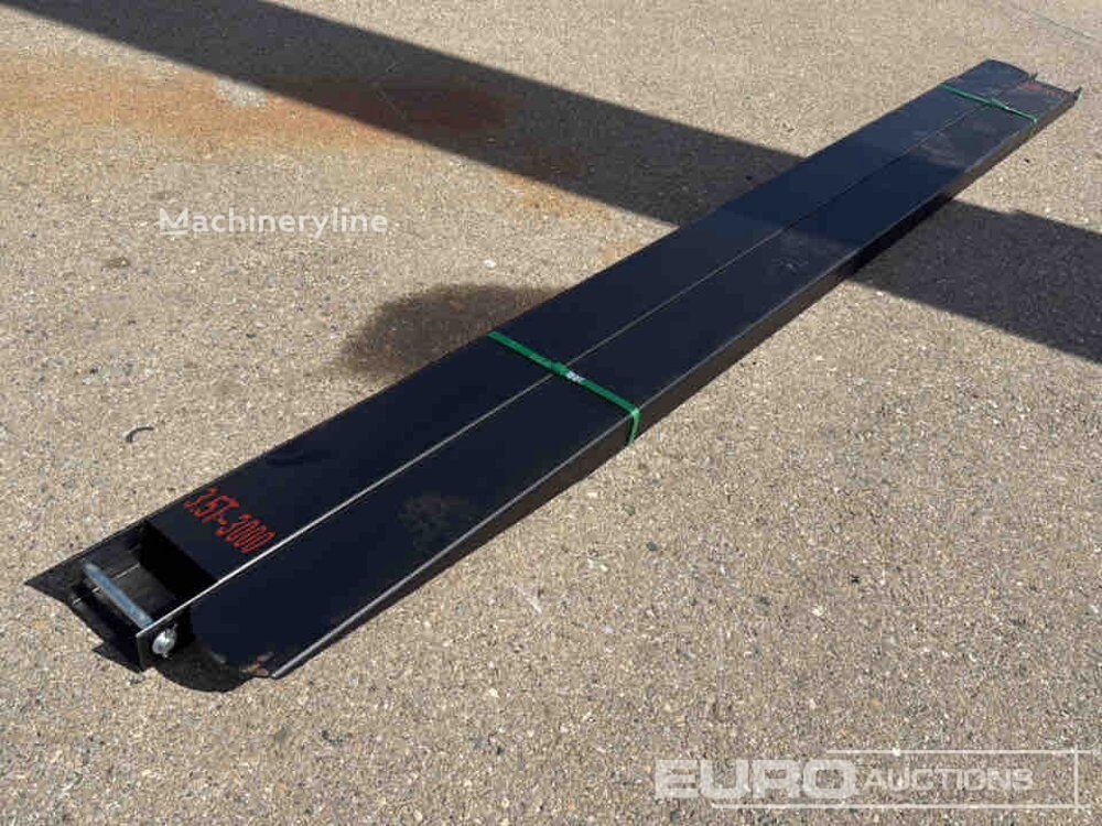 Prodaje se HCHI 3000MM ostalu opremu za viljuškare na aukciji