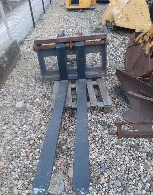 JCB Furci incarcator frontal Noi viljuške