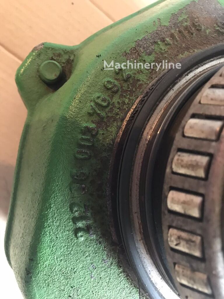 John Deere 212 06 003 7692 pogonski most za teleskopskog utovarivača