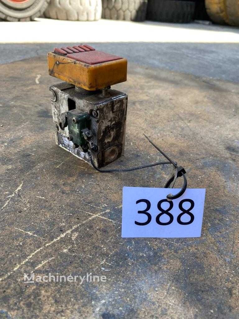 Buton stop/oprire de urgentă de inalta cap. (287, 388, instrument tabla za dizel viljuškari