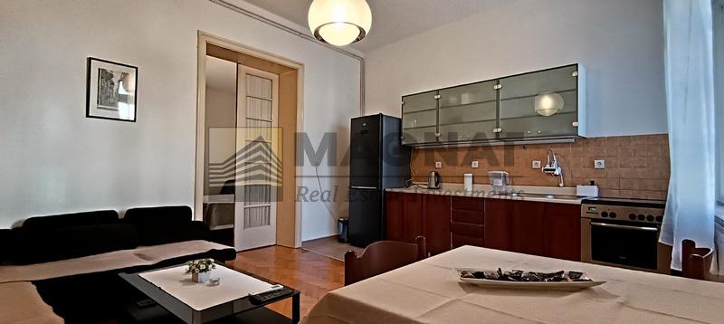 Krunski venac | salonac sa 2 spavaće sobe 700 €