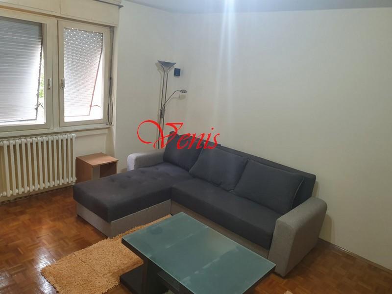 LIMAN 3 ul.Narodmog Fronta 38 m2 - 300 Evra ID#2614 300 €