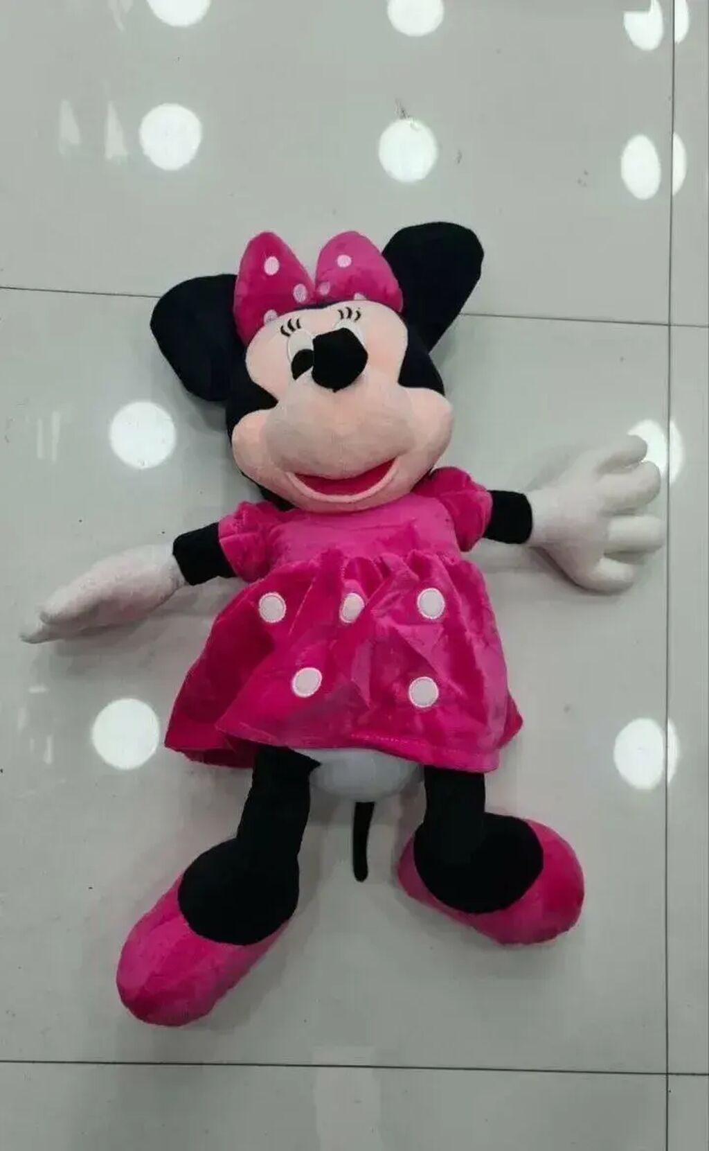 Plišana Igračka Minnie Mouse - 50 cm    Minnie Mouse sa metalnom