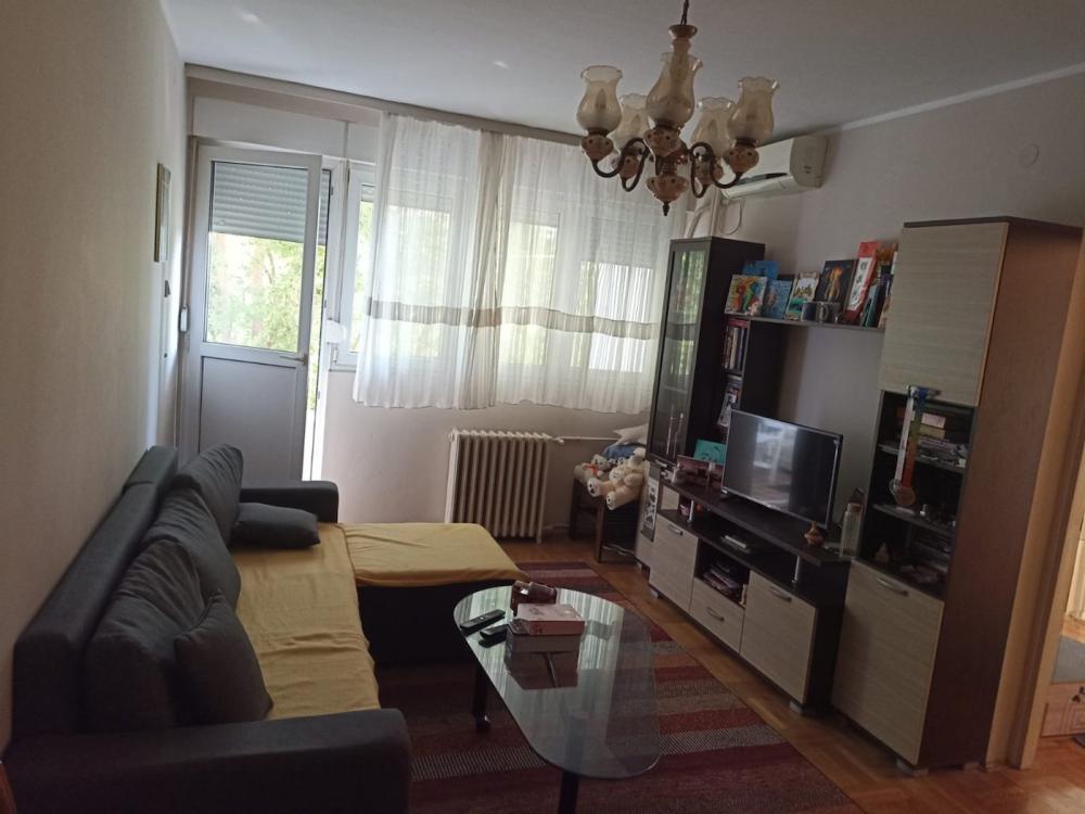 Dvoiposoban stan za izdavanje, 63m2, 600€