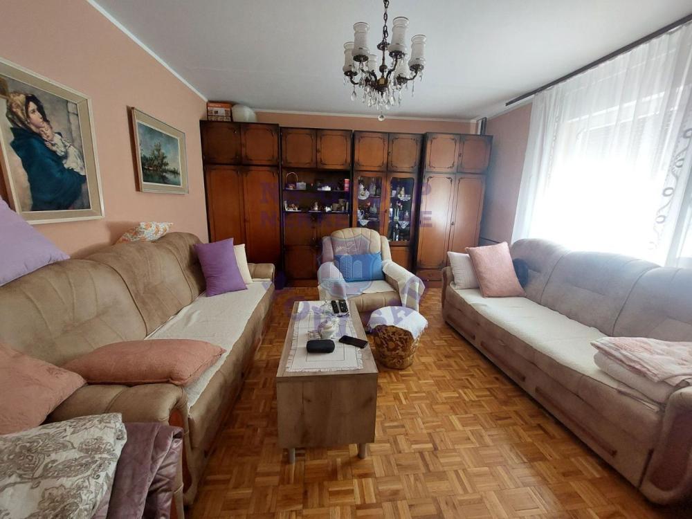 Trosoban stan na prodaju, 76m2, 168.300€
