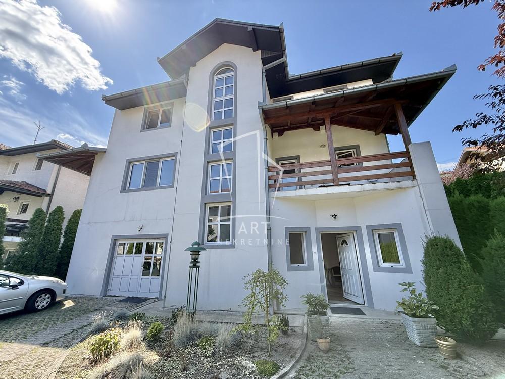 Svetozara Radojčića, Kuća na prodaju, 438m2, 680.000€