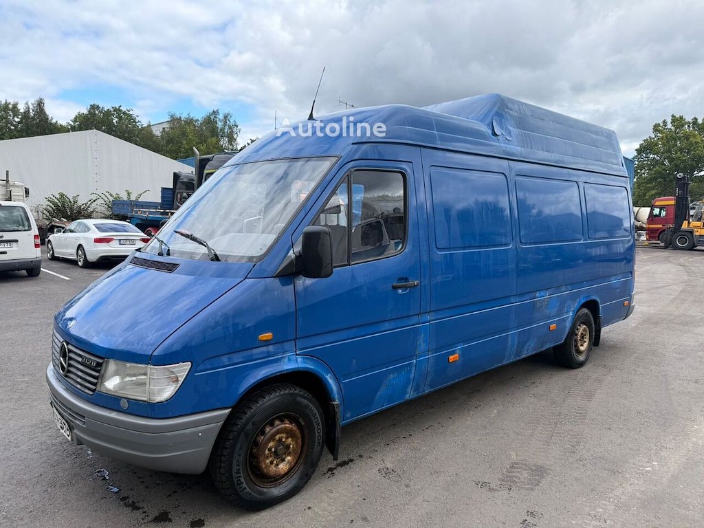 Mercedes-Benz Sprinter 312 D long manual 5 cylinder minibus furgon
