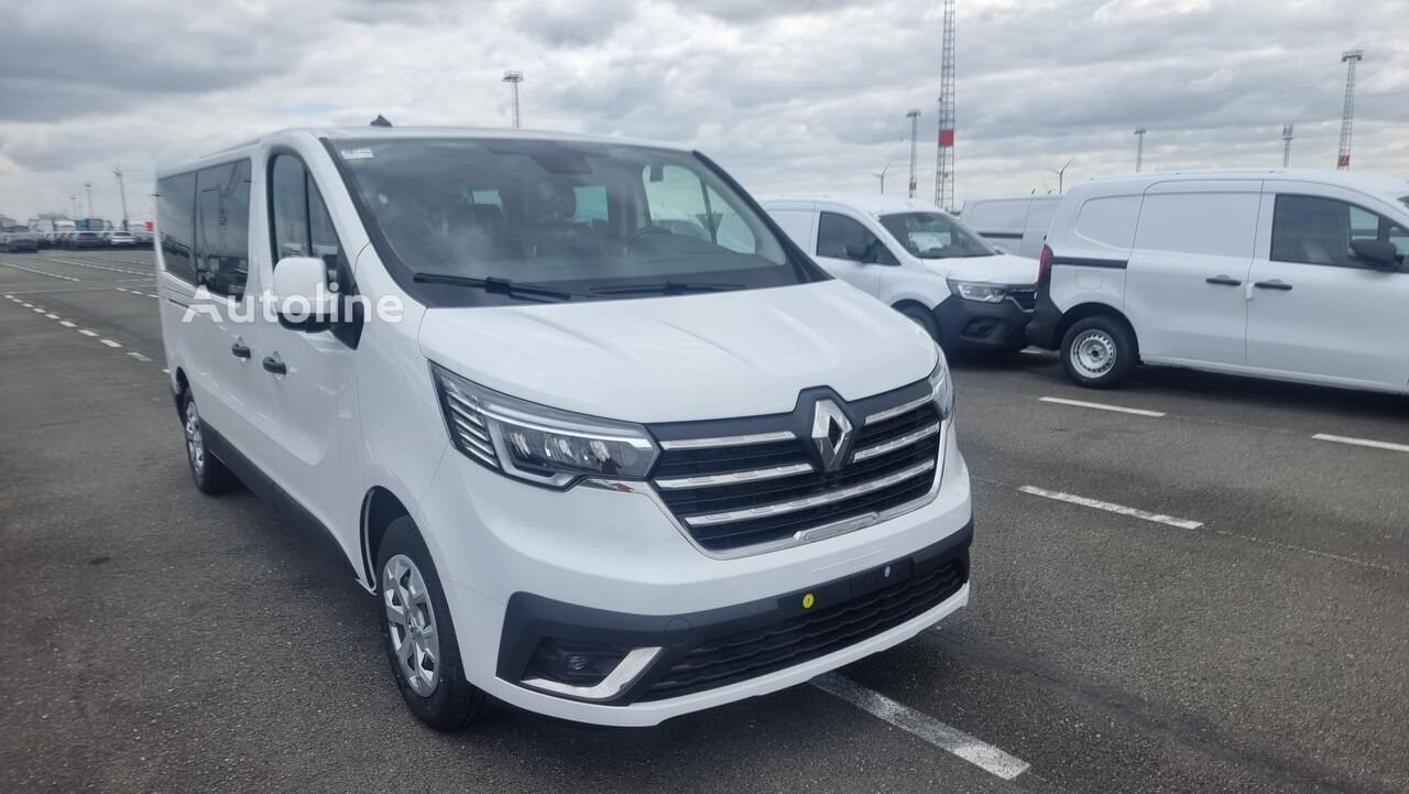 Novi Renault Trafic Passenger LWB L2H2 putnički minibus