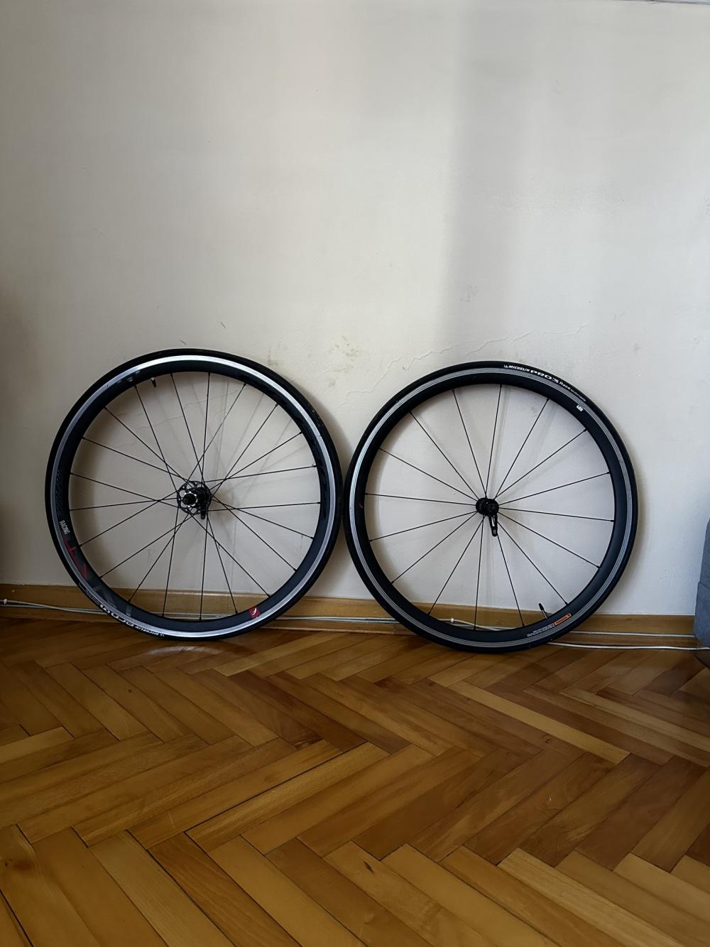 Fulcrum racing quattro 30mm campa freewheel