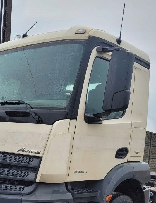 Mercedes-Benz DRZWI KABINY KOMPLETNE LEWE MERCEDES ACTROS AROCS ANTOS BUDOWLAN vrata za tegljača