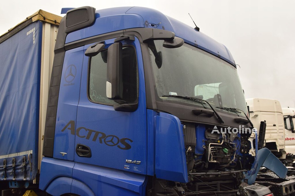 Mercedes-Benz SZKIELET KABINY BEZ DRZWI MERCEDES ACTROS MP4 inny kabina za tegljača