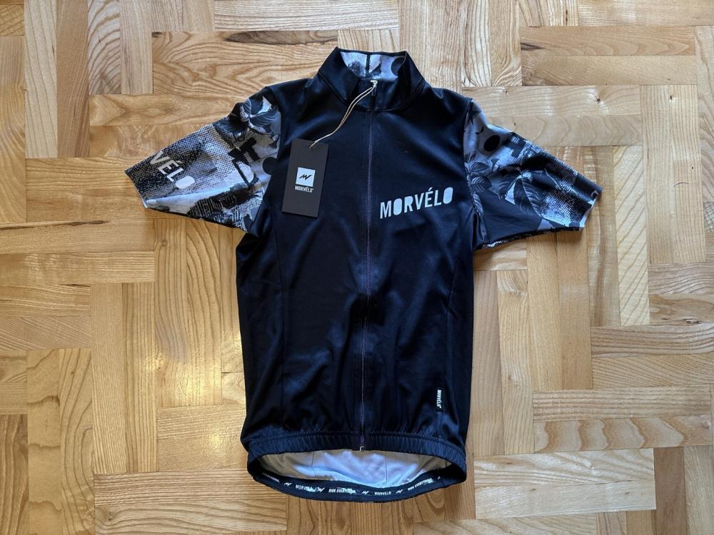 Biciklisticki zenski dres Morvelo XS novo