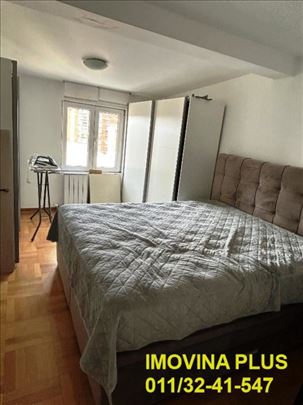 Botanička bašta - Bulevar despota Stefana, 53m2
