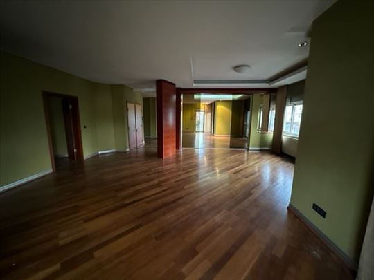 Lux 5.0 - 3 terase - 2 garazna mesta - PINK
