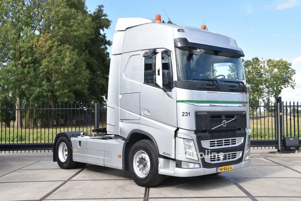 Volvo FH 420 Globe 4x2 - ADR FL - ONLY 670 TKM - PTO - AIRCO - DIFF. L tegljač