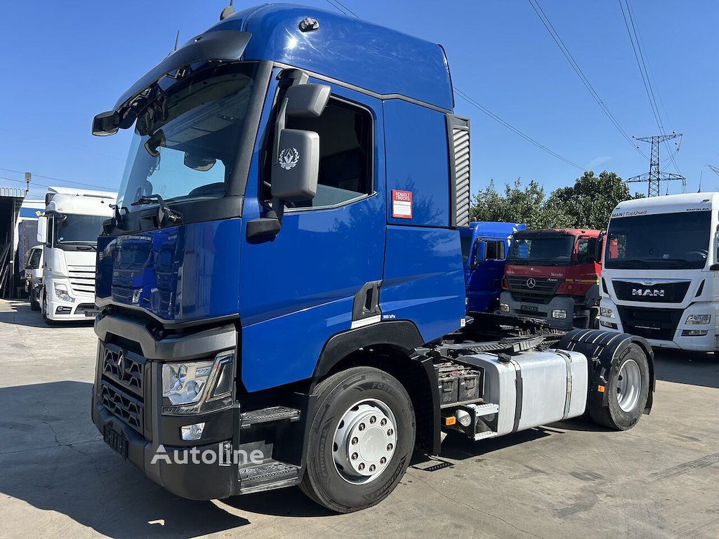 Renault T460 tegljač
