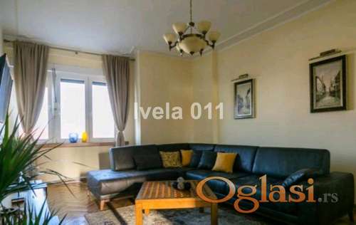 Useljiv stan u centru ID#3940