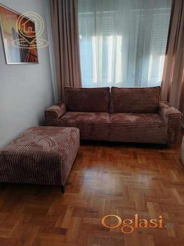 Izdavanje stan Južni bulevar – 2.5 soban, 3. sprat, odlična lokacija