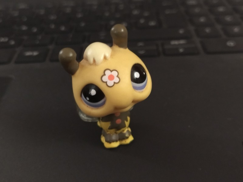 LITTLEST PET SHOP_PČELICA_ORIGINAL