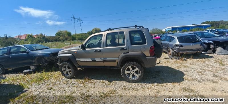 Jeep Liberty 2.8 Crdi Kompletan Auto U Delovima