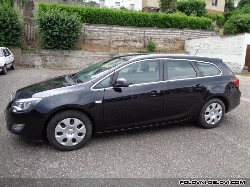 Opel Astra J 2.0 Cdti Kompletan Auto U Delovima