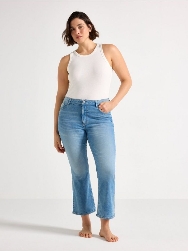 Farmerke – FLARE Karen cropped jeans with mid waist