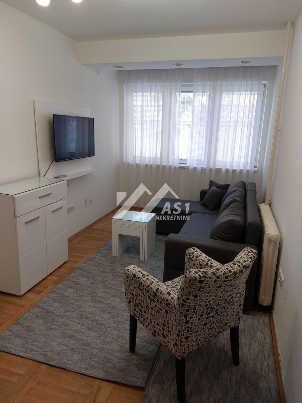 Prelep stan u centru ID#3445 400 €