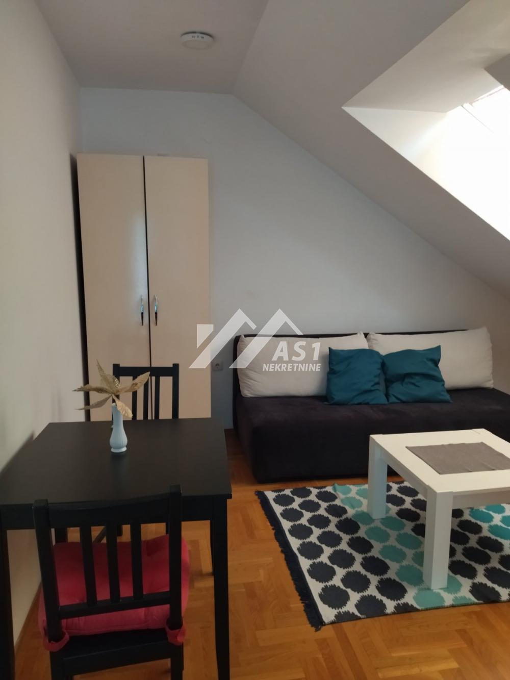 IZDAJE SE STAN NA PODBARI ID#3455 300 €