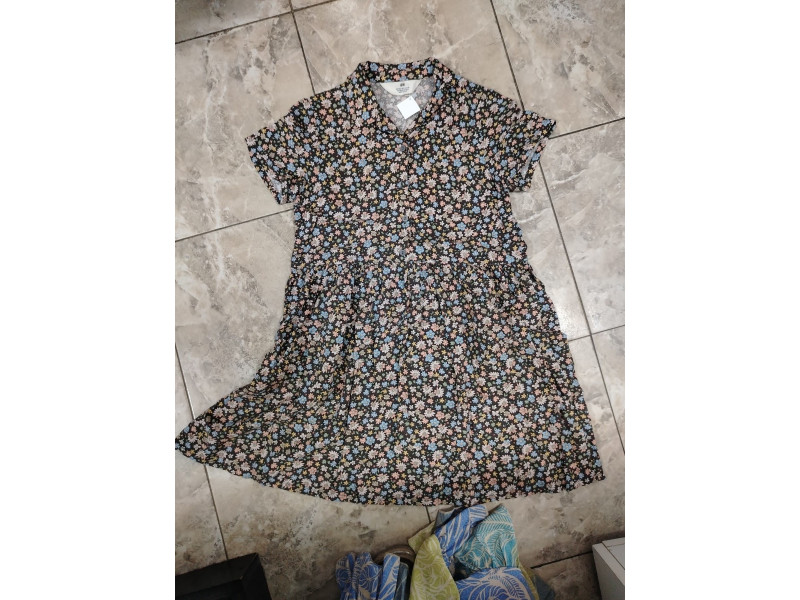 SD 111 Novo haljinica H&M vel 8-9