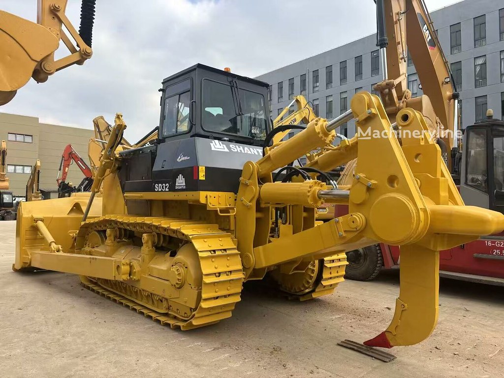 Shantui SD32 buldožer