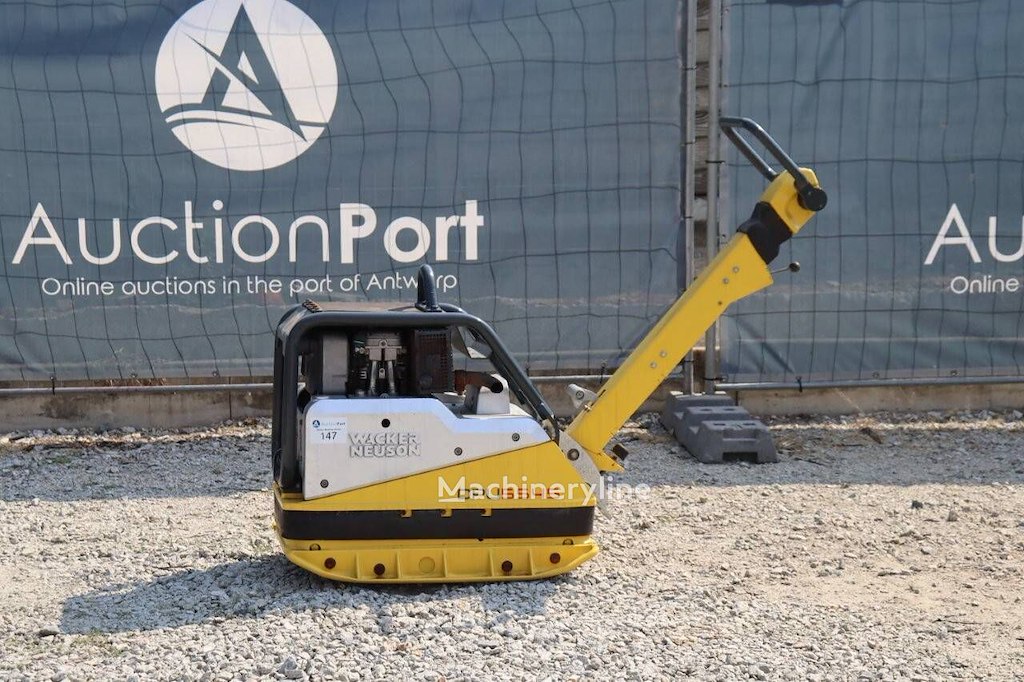Prodaje se Neuson DPU5545 vibro ploču na aukciji