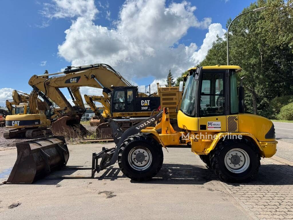 Volvo L30 B-Z ** BJ. 2001 * 7946H/SW/Gabel ** prednji utovarivač