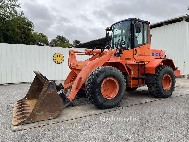Hitachi W130A prednji utovarivač