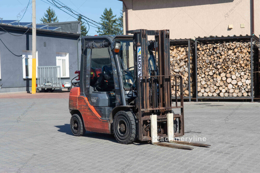 Toyota 06-8FG25 viljuškar na gas