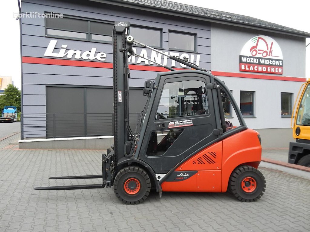 Linde H25T-02 Pozycjoner wideł Kaup viljuškar na gas
