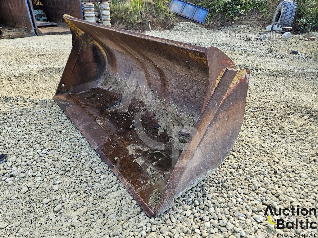 Prodaje se Loading bucket kašiku za prednje utovarivač na aukciji