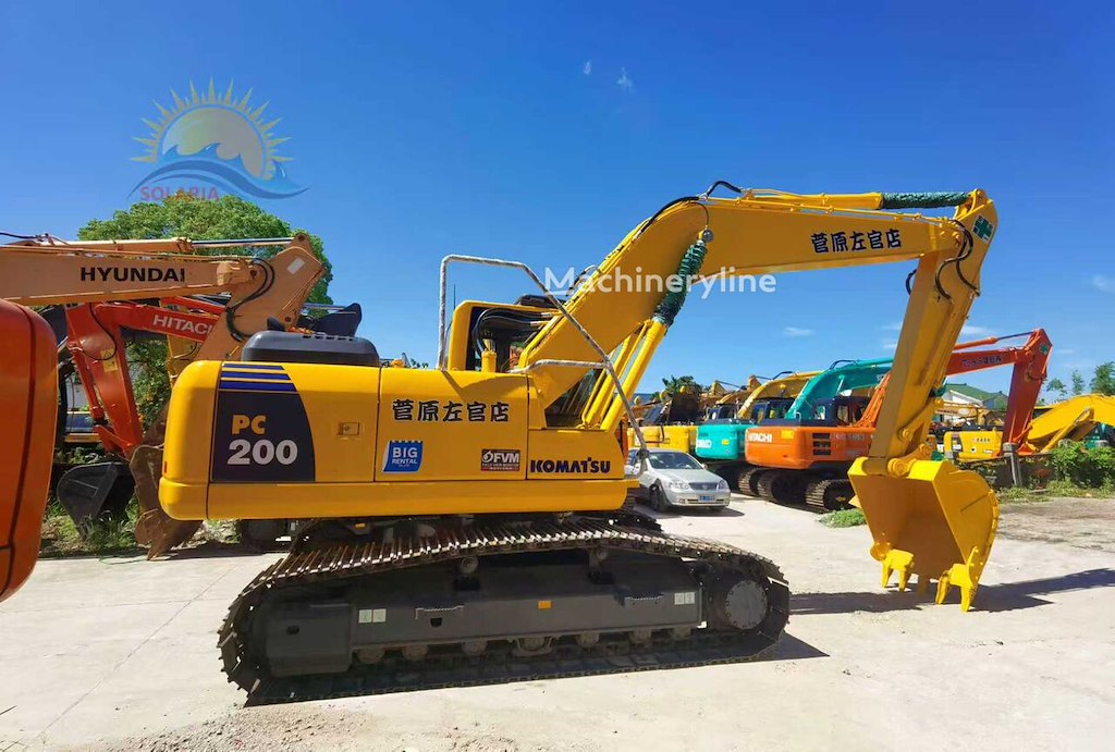 Komatsu PC200-8 bager guseničar