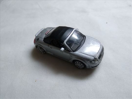 Carrarama Audi TT Cabriolet,1:66.Fali l.far,slomlj