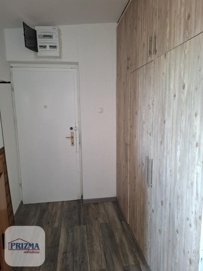 Stan 60m2+terasa5m2+garaža 26m2