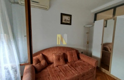 JEDNOSOBAN STAN U PETRA DRAPŠINA