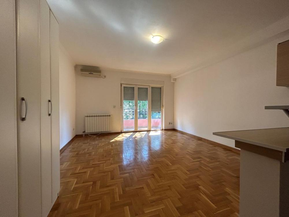 Gvozdiceva, Jednosoban stan za izdavanje, 36m2, 500€