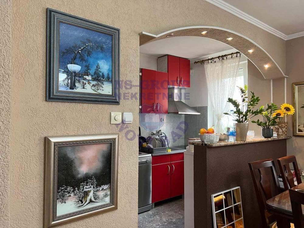 Trosoban stan na prodaju, 72m2, 139.050€